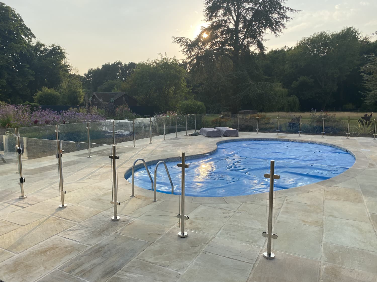 Swimming Pool Balustrades in Aluminium, Steel or Glass